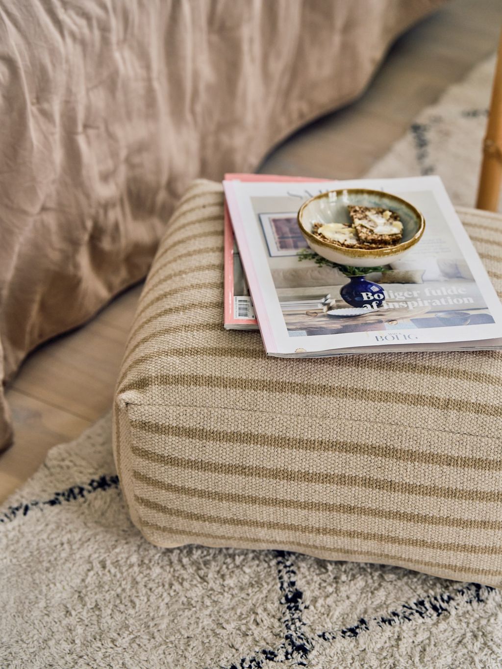 Pouffe | Cotton. 40 x 40 x 20 cm. | Camel