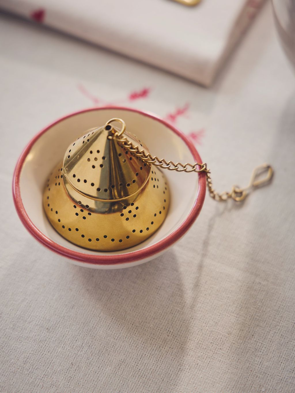 Tea strainer | Stainless steel. | Brass