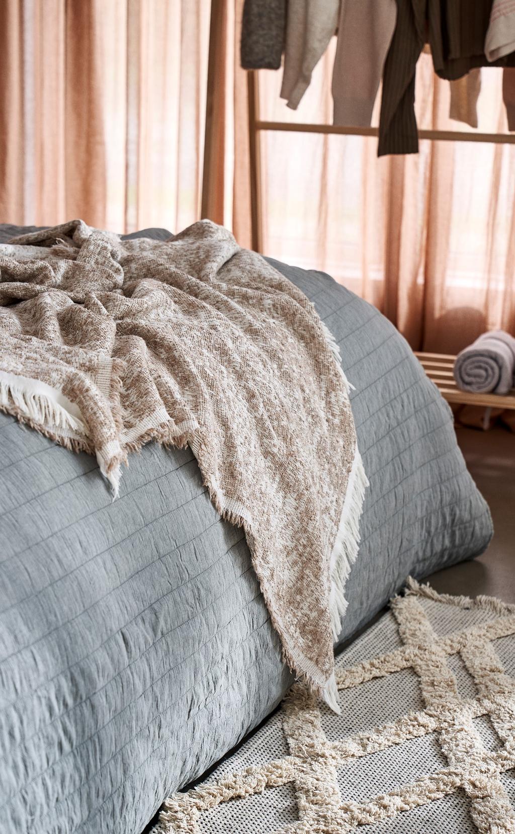 Textiles | Decorate with soft home textiles | Søstrene Grene